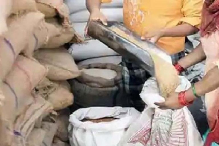 Himachal Ration Depot : डिपोधारकों ने निगम के गोदामों से नहीं उठाया ...