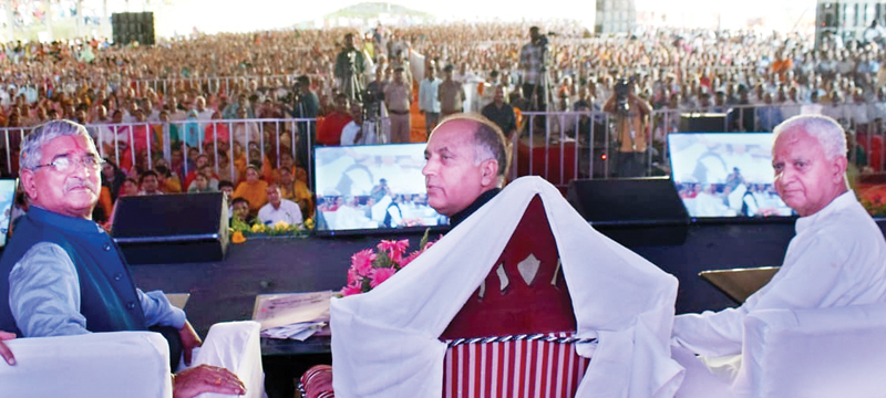 CM jairam : सरकाघाट में सीएम का कांग्रेस पर हमला, वीरभद्र मॉडल ने कर्ज ...
