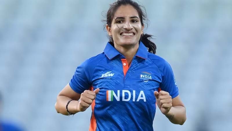 गेंद से कहर बरपाने को तैयार रेणुका सिंह, इंग्लैंड-ऑस्ट्रेलिया के खिलाफ ...