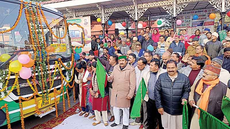 हरोली से शिमला के लिए चली बस - Divya Himachal