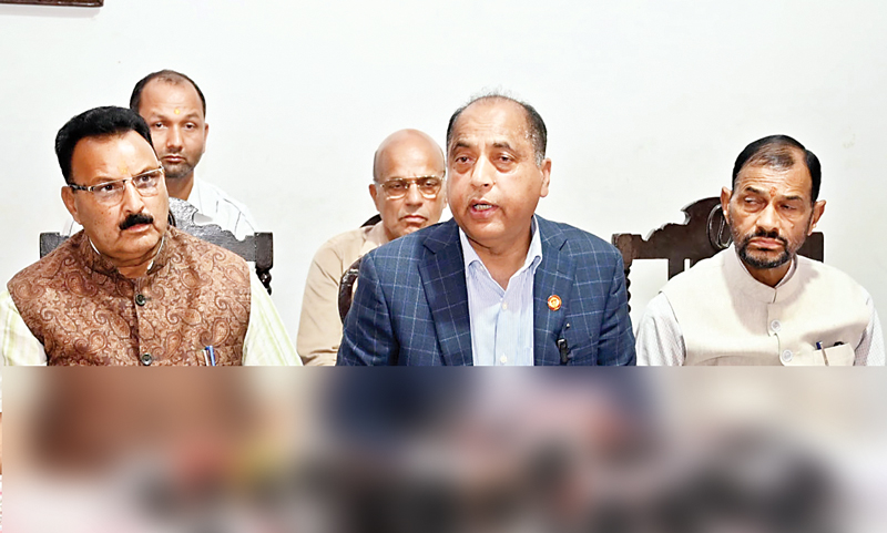 Jairam Thakur : धरना दे रहे संवैधानिक पद पर बैठे लोग - Divya Himachal